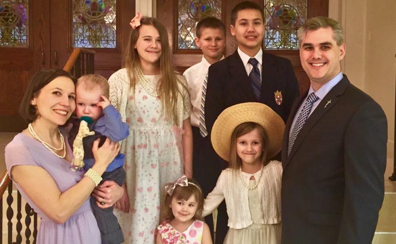 Catholic dad of 6: ‘Sacrificial love’ within family is the gateway to ...